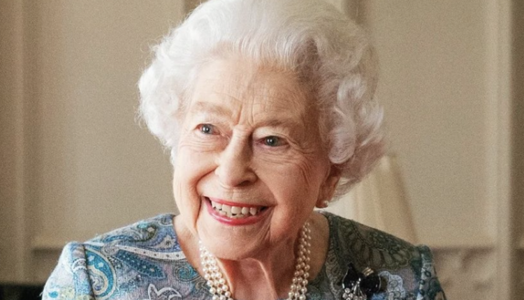 Queen-elizabeth | Celebrating The Soaps