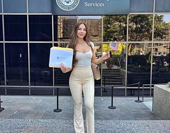 90 Day Fiance Fans Cheer For Anfisa Arkhipchenko | Celebrating The Soaps 90 Day Fiance Fans Cheer For Anfisa Arkhipchenko | Celebrating The Soaps