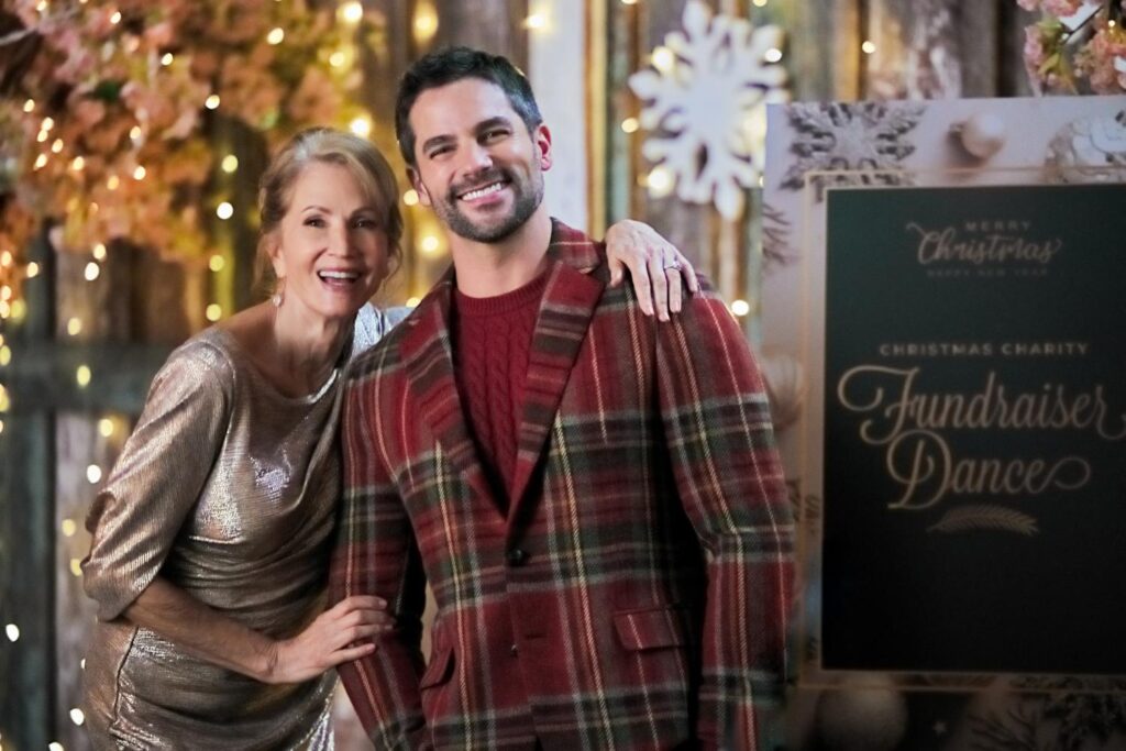 Clare Bowen & Brant Daugherty Play The Perfect Couple In #Xmas on Hallmark