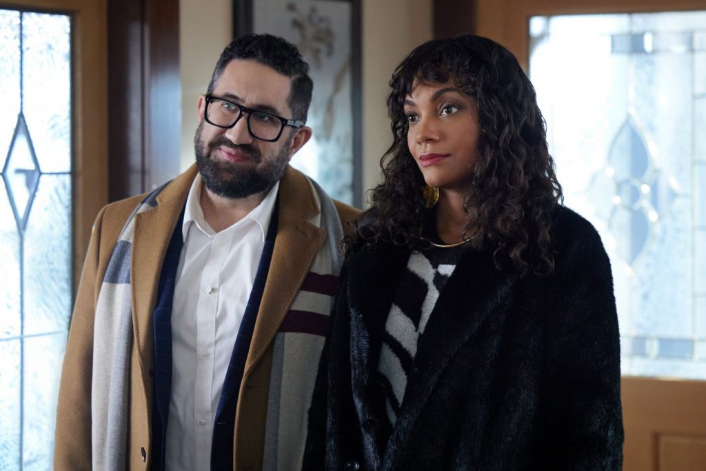 Lyndie Greenwood & Luke Macfarlane Solve A Murder In Crimetime Freefall on Hallmark