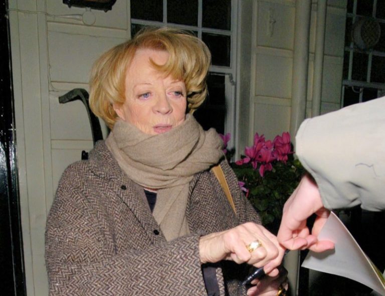 Dame Maggie Smith Dead At 89, Downton Abbey And Harry Potter Star ...