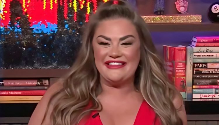 The Valley Star Brittany Cartwright Feature Photo – WWHL – YouTube ...